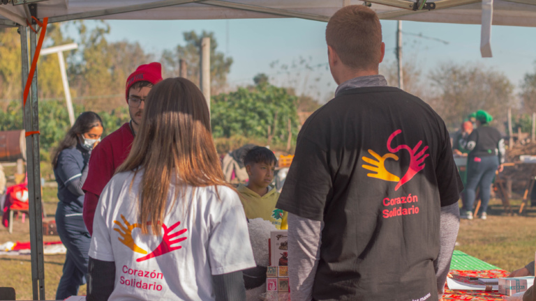 Corazón Solidario: una red que reúne más de 70 voluntarios migrantes